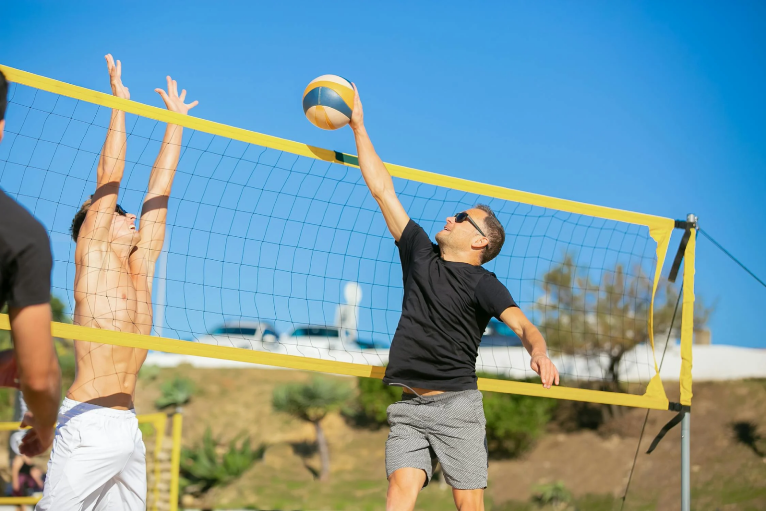 How Many Sets Are Played in a Volleyball Game? - Daily Game